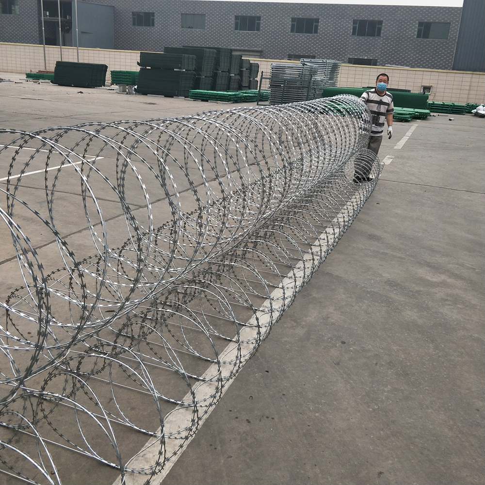 China OEM Manufacturer Ripper Razor Mesh - Mobile security barrier ...